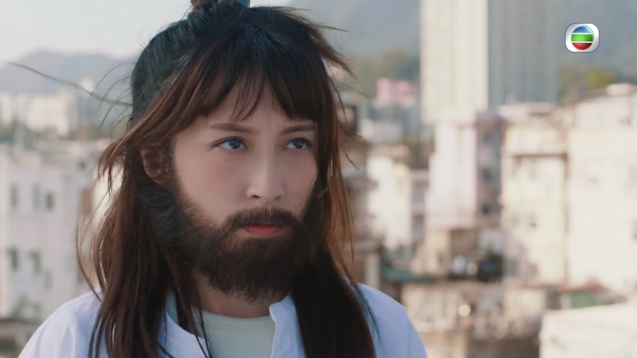 新四十二章丨陳豪舞動Krumper抿實個嘴Chok住扮勁 心心眼龔嘉欣全程忍笑 - 東張+