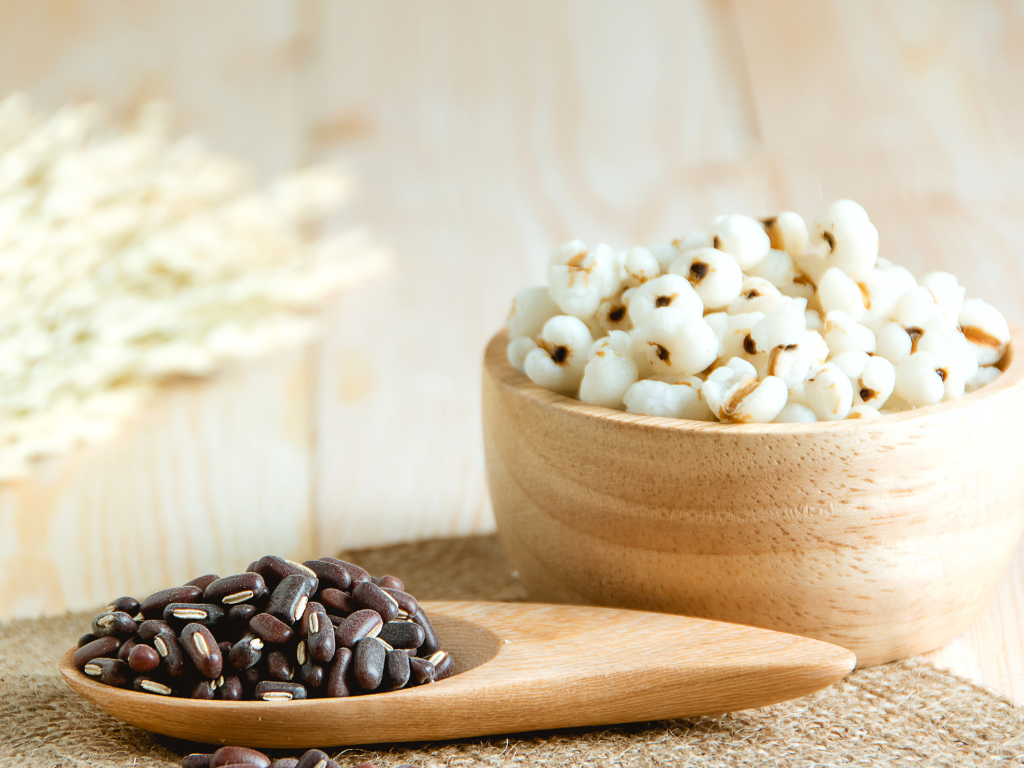 薏仁 | 紅白薏仁營養大不同 這種顏色連吃2個月 降血脂改善脂肪肝 推介一種吃法 - 東張+