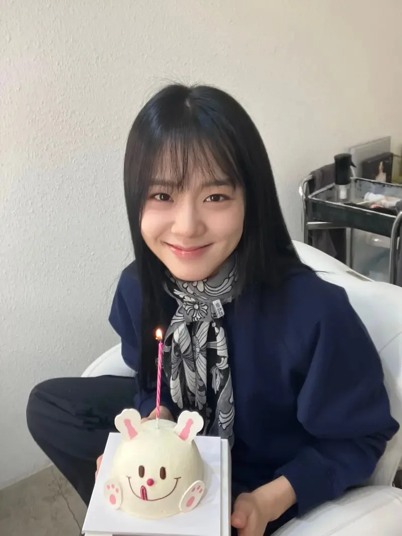 BLACKPINK全員團魂來了！卡點慶祝Jisoo 29歲生日 - 東張+