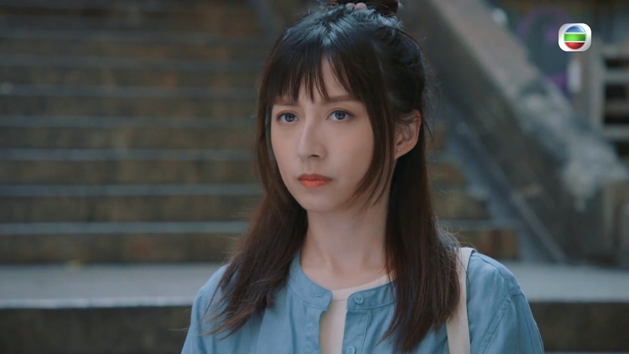 新四十二章丨陳豪舞動Krumper抿實個嘴Chok住扮勁 心心眼龔嘉欣全程忍笑 - 東張+