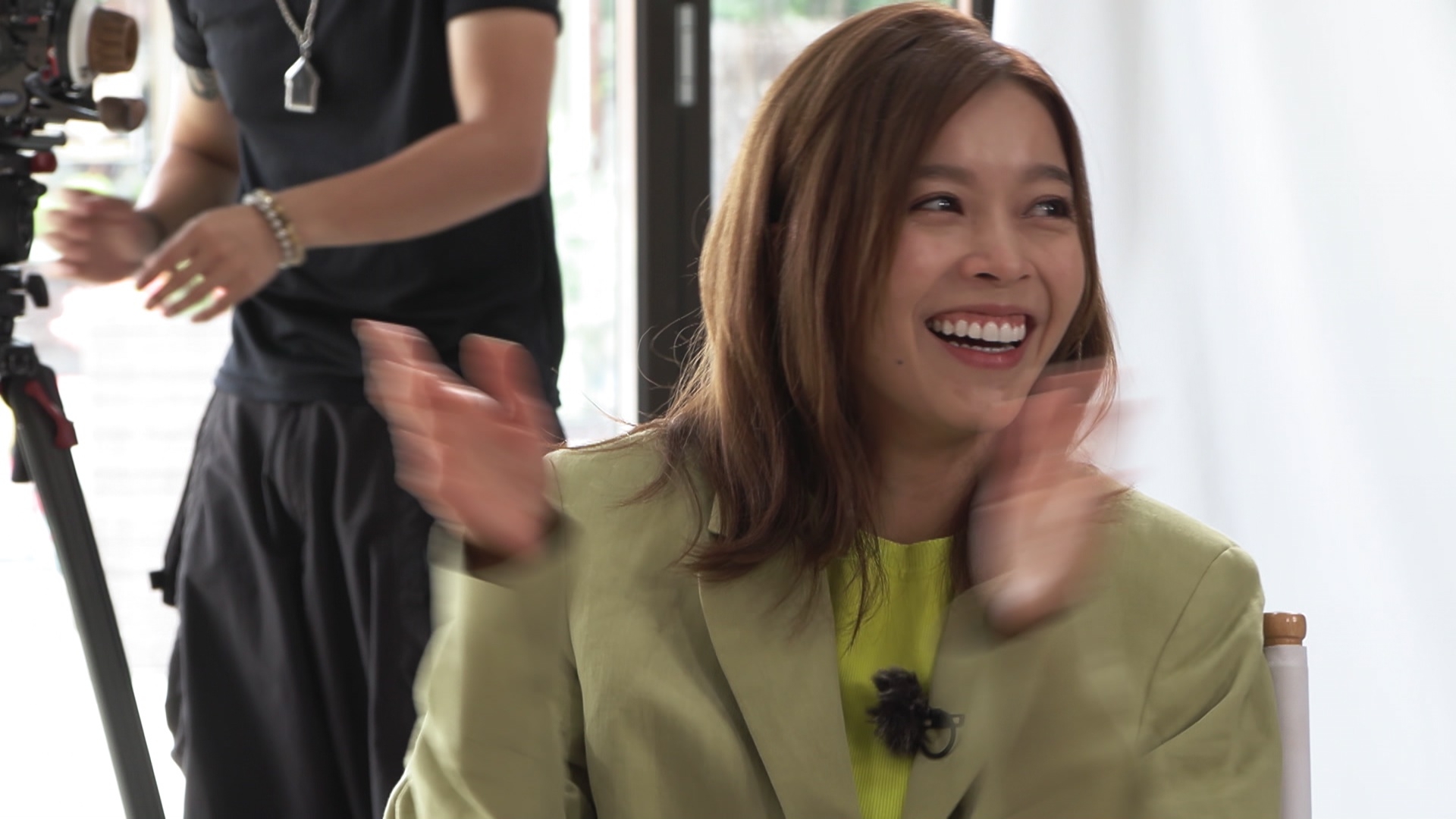 CP訓練營丨Gillian試探肌肉男神 Kyle夾在兩女之間尷尬中途離場？ - 東張+