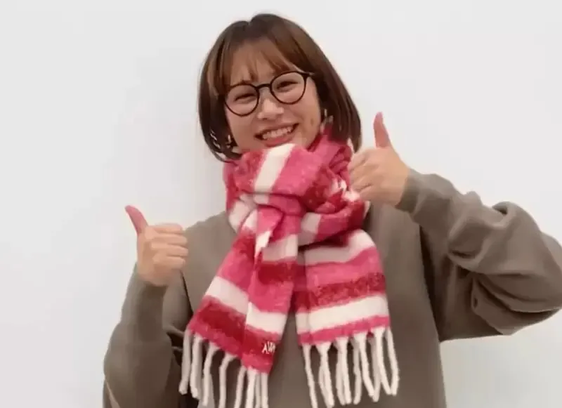 頸巾 | 頸巾一種戴法 防冷空氣鑽入促血液流動暖4°C UNIQLO認證3種頸巾綁法保暖時尚 - 東張+